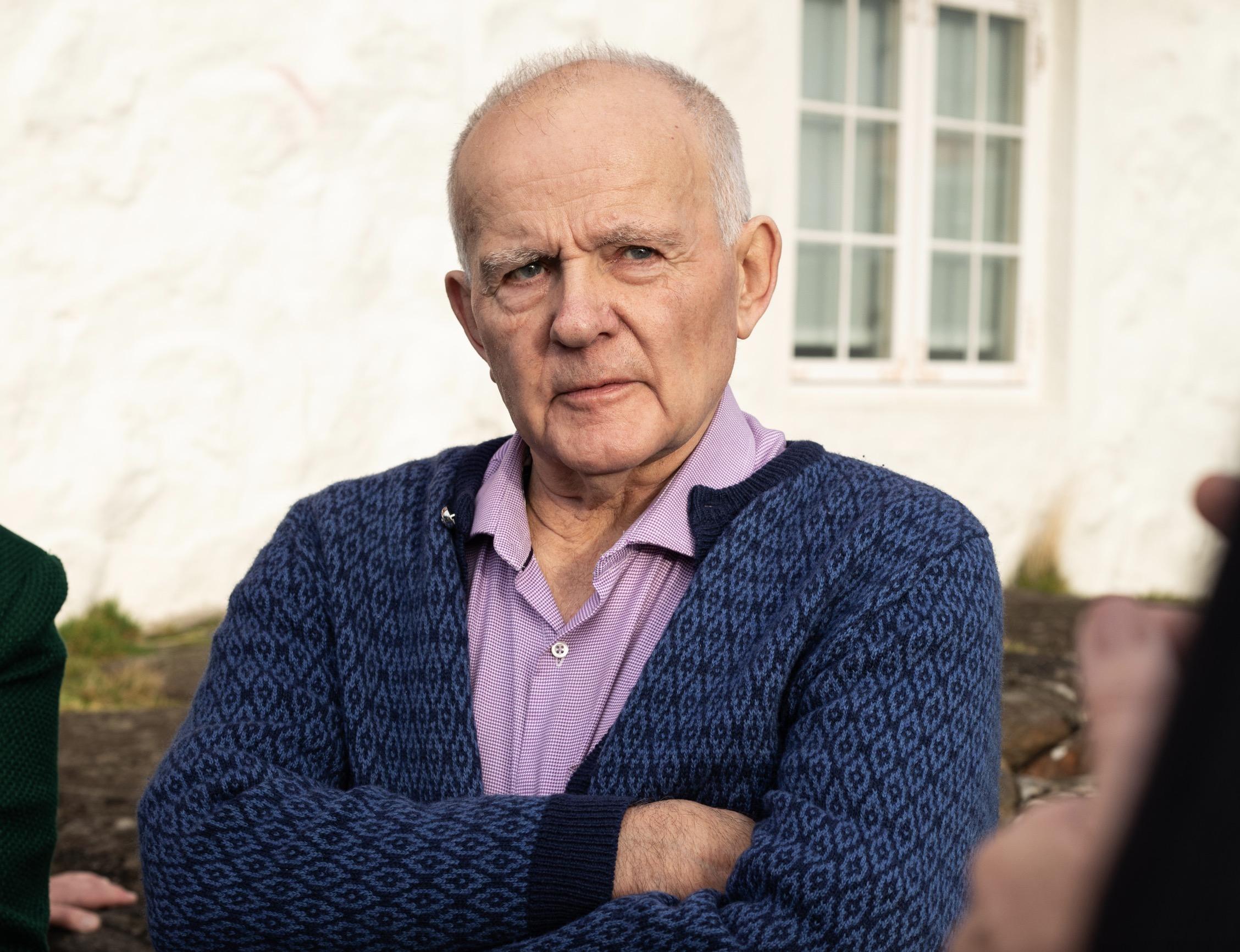 Eingin komedia á keiini - Tað var ein vælsignað avgerð - Dimma.fo